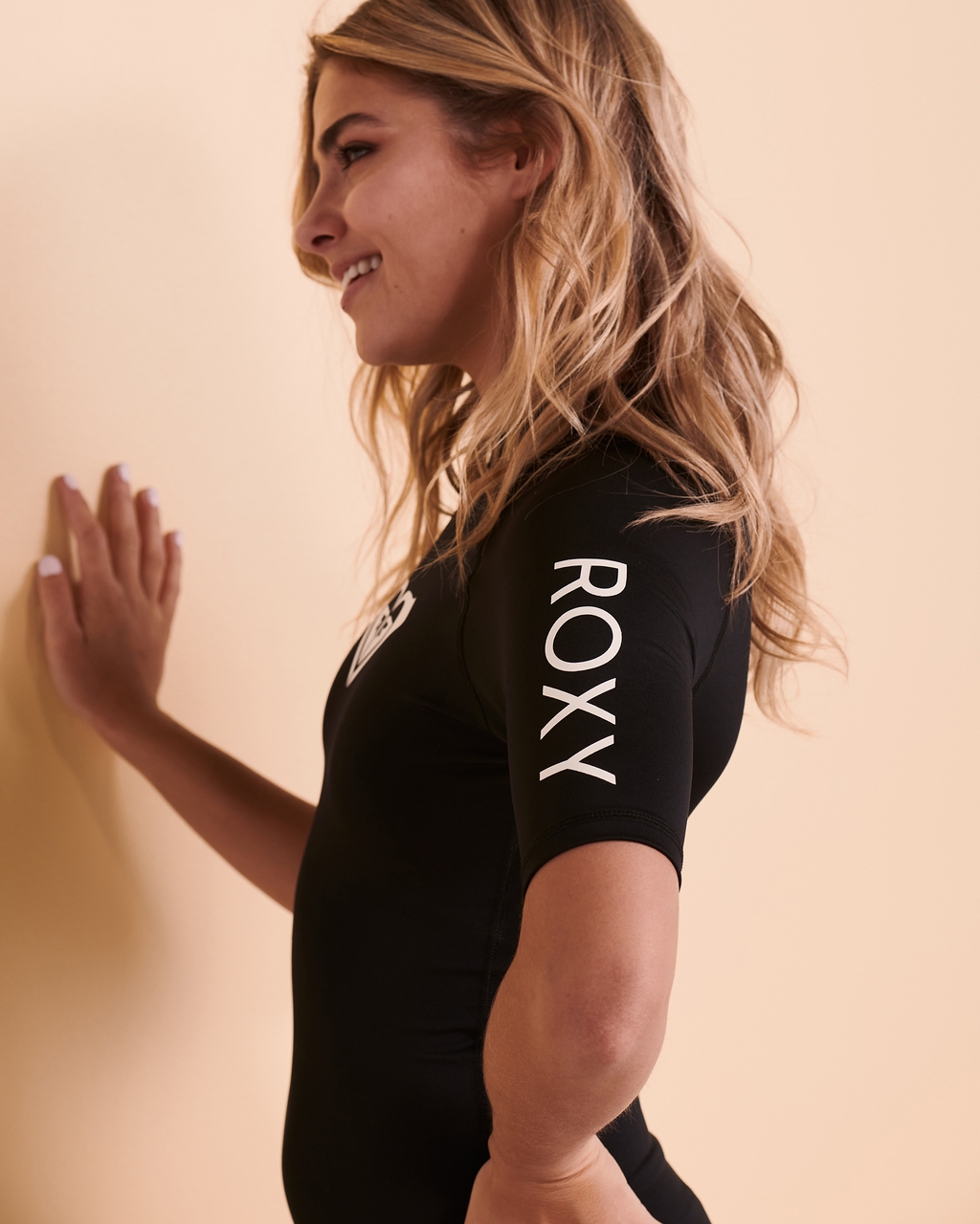 ROXY WHOLE HEARTED Short Sleeve Rashguard - Black | Bikini Village